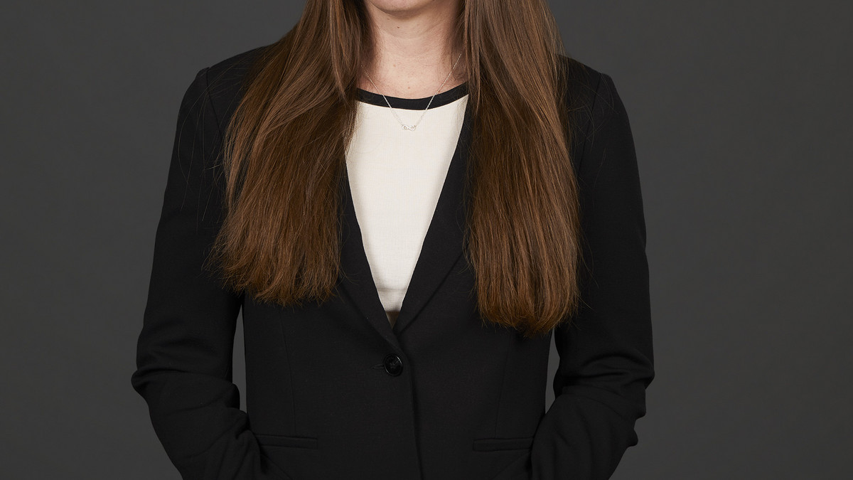 Amanda Lind, Associate | DLA Piper